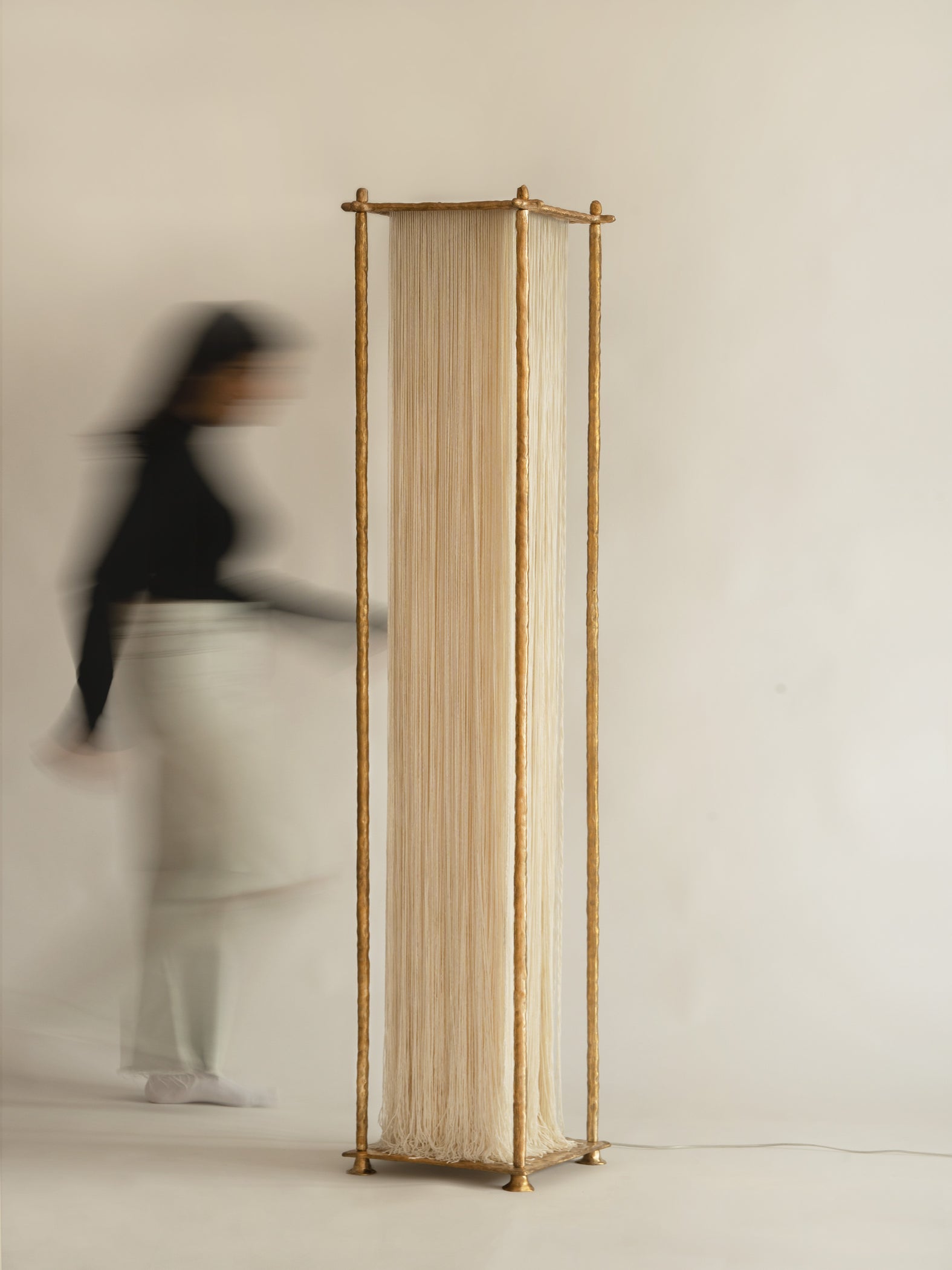 Ito Floor Lamp– Stem Design