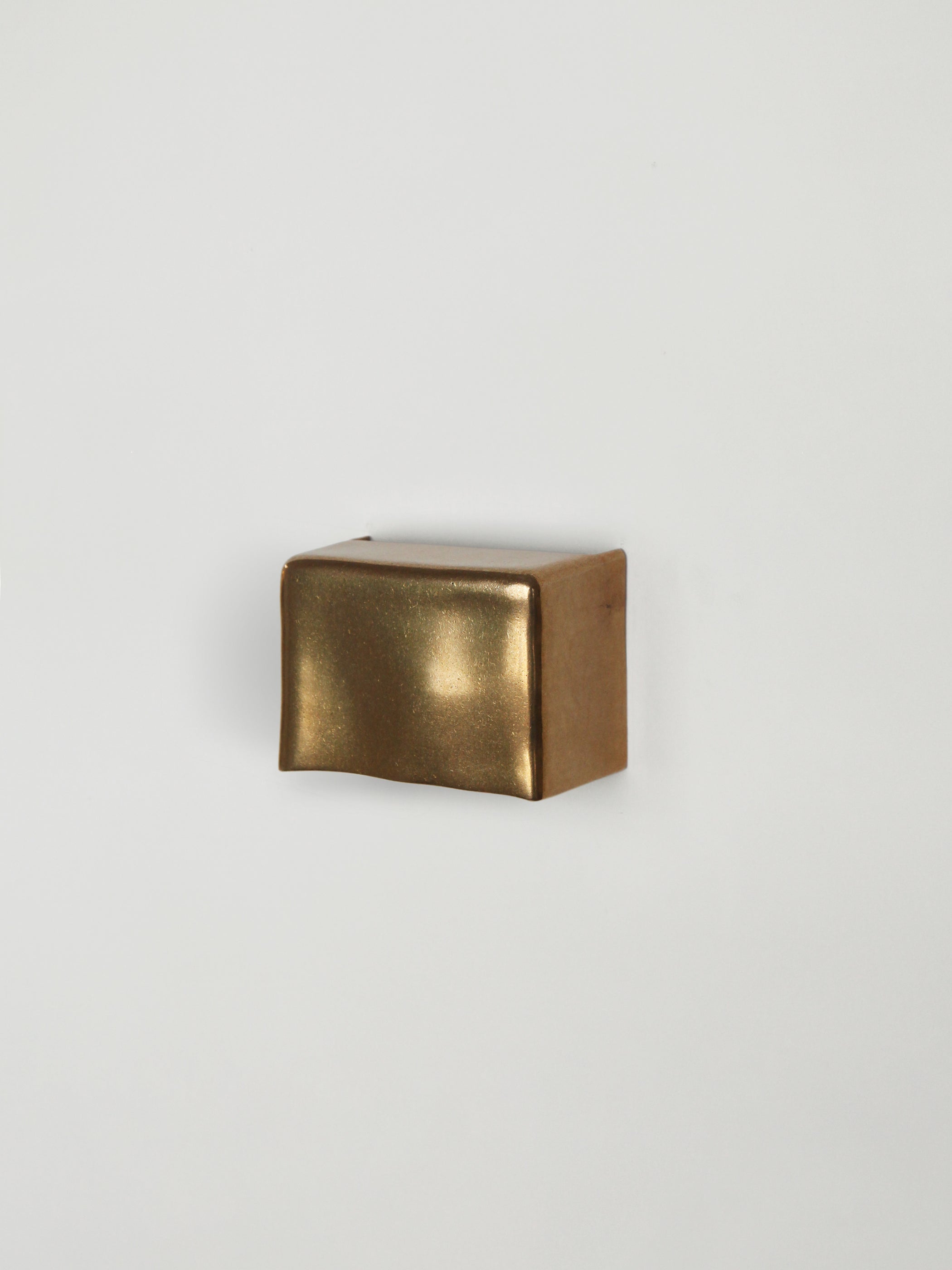 Scape Wall Light in Brass– Stem Design